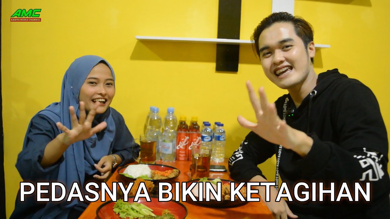 RIZZY & APRILIYA VLOG KULINER AYAM GEPREK SI CINTA - YouTube