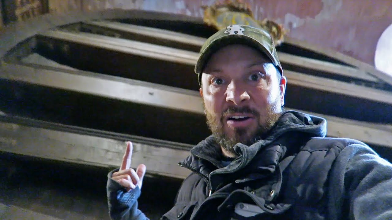 Heidelberg, Germany • the LARGEST WINE BARREL in the world! - YouTube