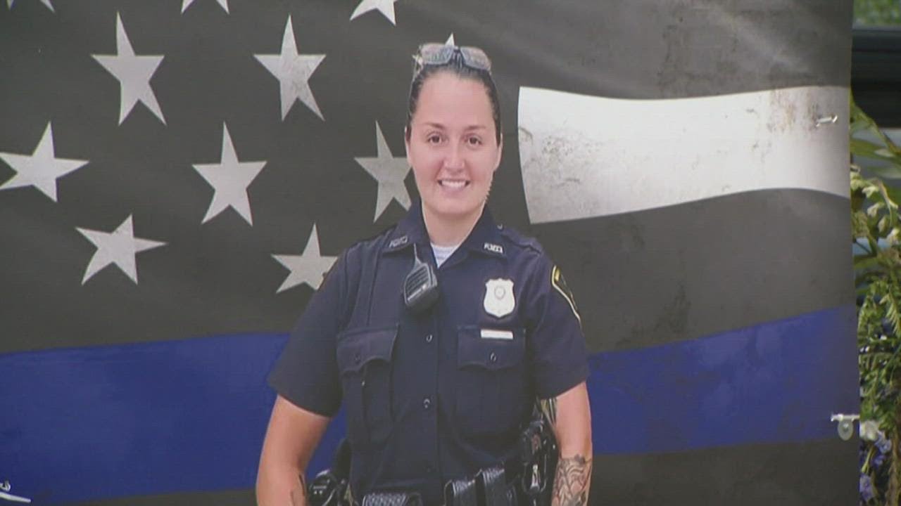 Hoosiers honor the life of Officer Seara Burton - YouTube