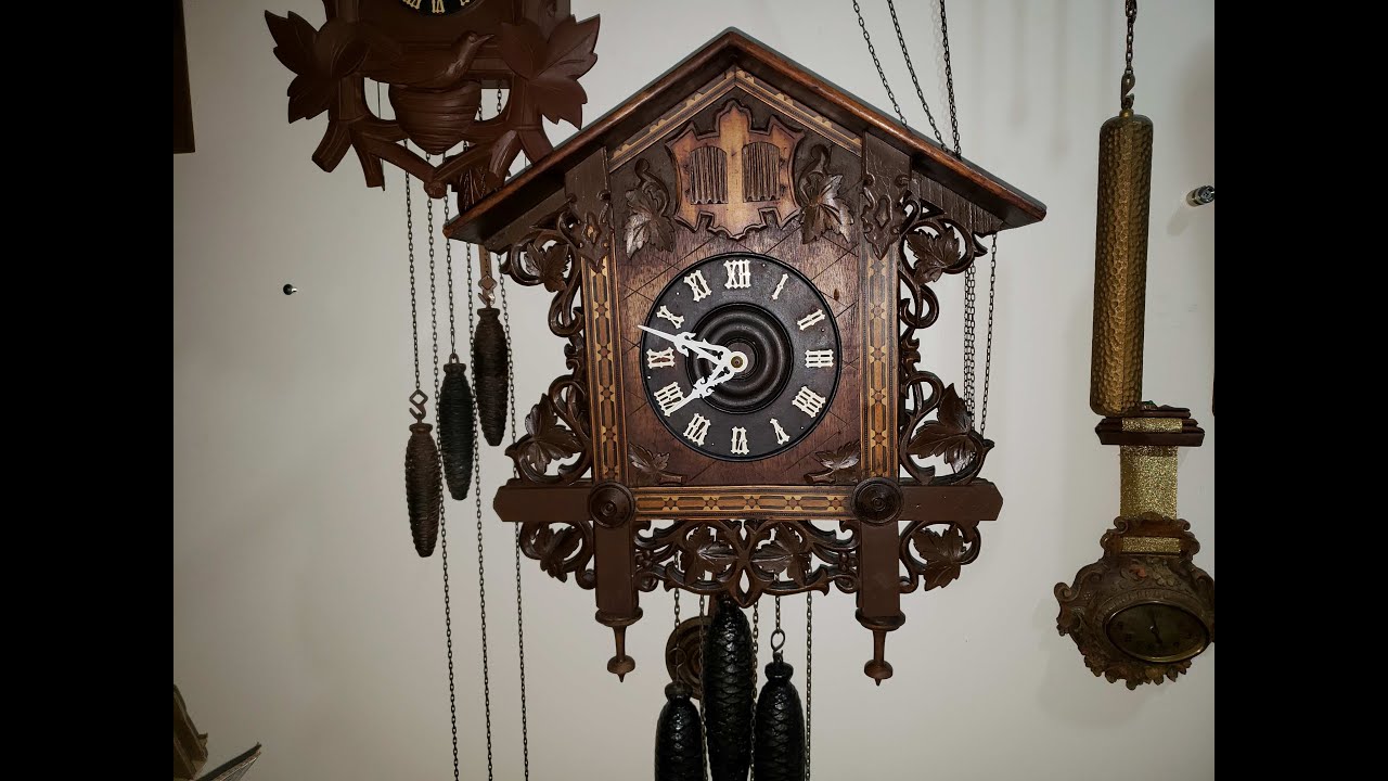1890 /1910 Quail Railroad Cuckoo Clock - YouTube