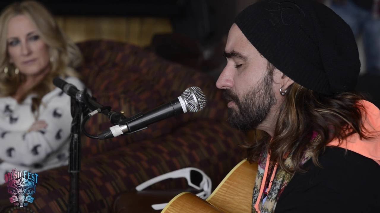 Cody Canada performs "Unglued" live at MusicFest 2016 - YouTube