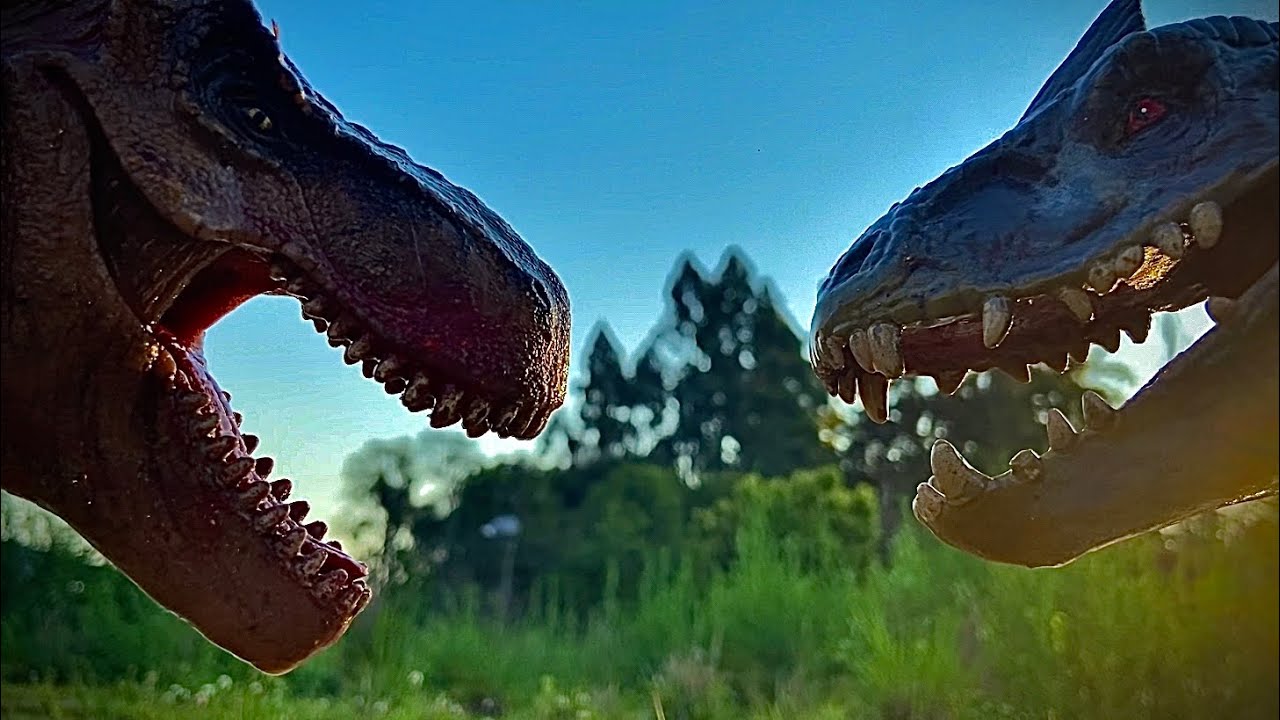 CWTV-Tyrannosaurus rex VS Indominus rex - YouTube