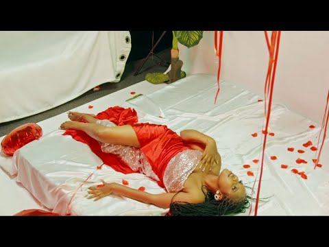 Adah Queen Ft Lody Music_Nadekezwa (Vizualizer)