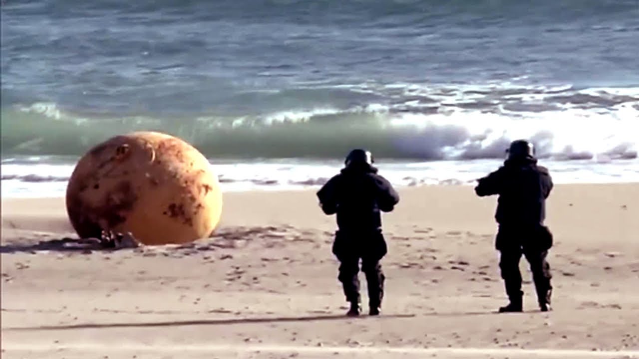 RESUELTO EL MISTERIO DE LA BOLA GIGANTE EN UNA PLAYA DE JAPON - YouTube