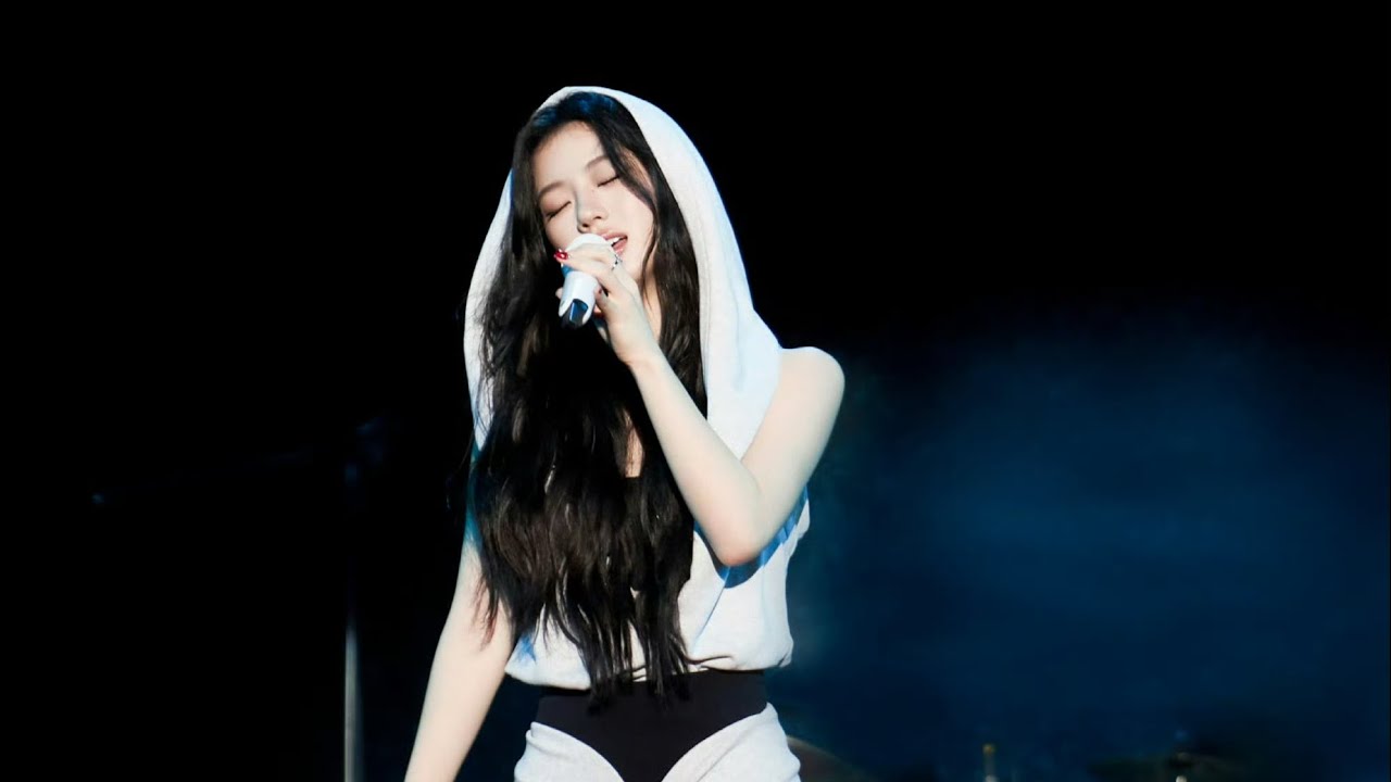 单依纯《想你时风起》直拍live｜大冶铜都星光音乐节 2023.09.30 - YouTube Music