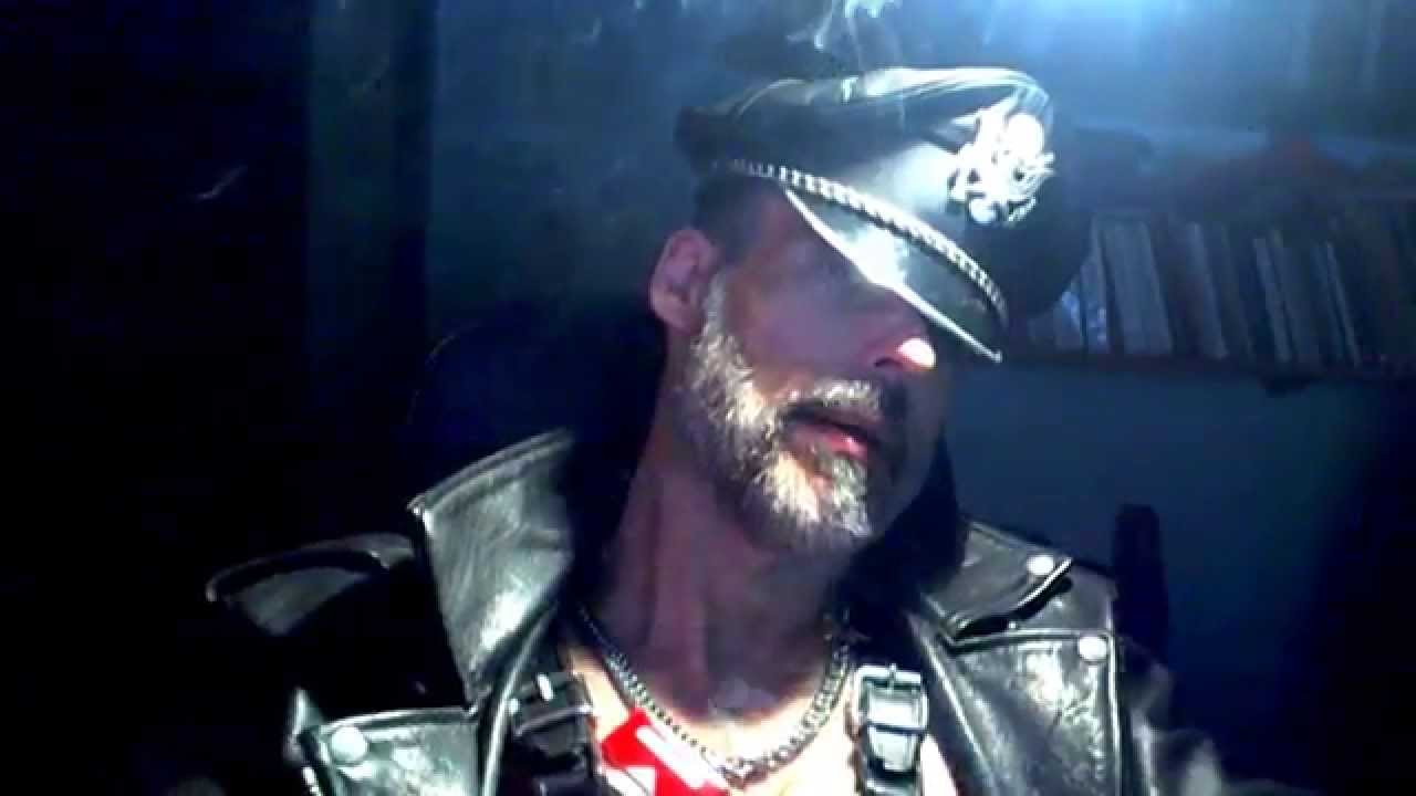 Last red of the first day of 2015 in muir cap and tight gloves - YouTube