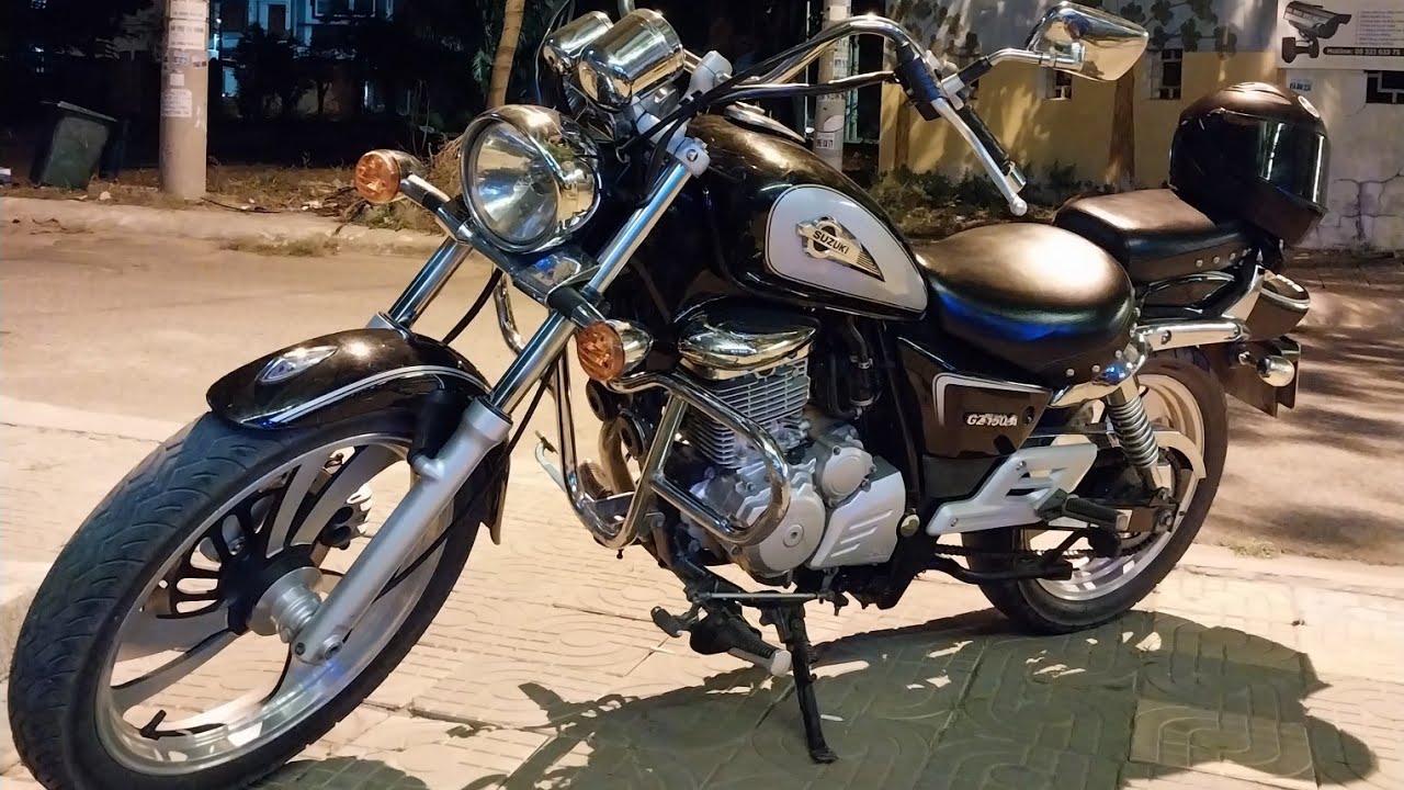 SUZUKI GZ150 - YouTube
