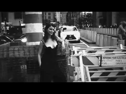 Beren Saat - Sezgilerinin İzinde