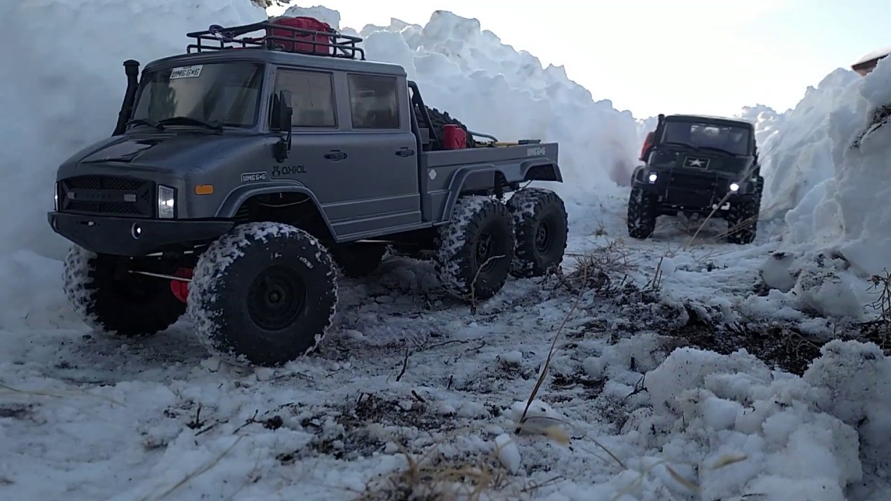 Unimog snow expedition! Axial UMG 6x6, UMG10 and Element Enduro Jeep FC ...
