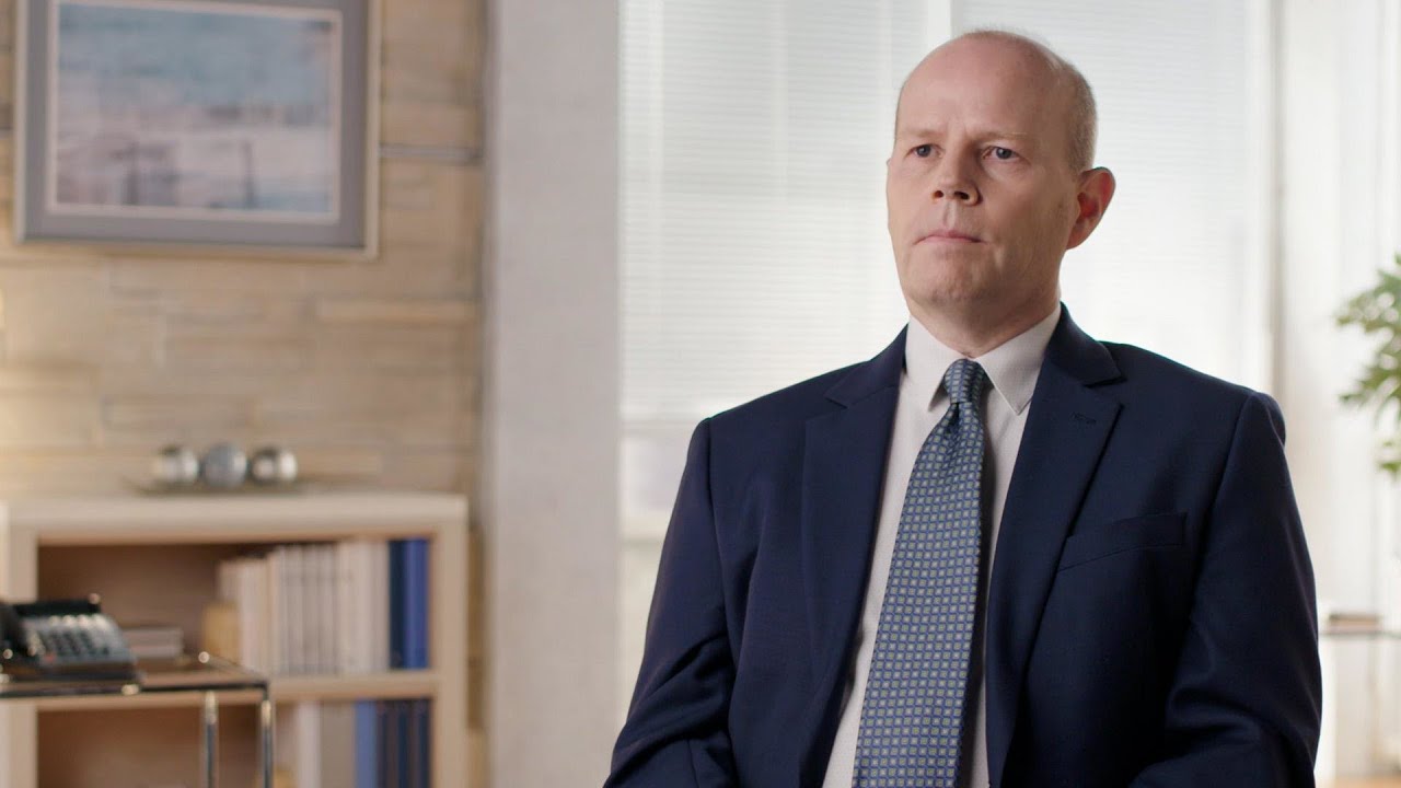 Jonathan Oldfield on Mike Rinder - YouTube