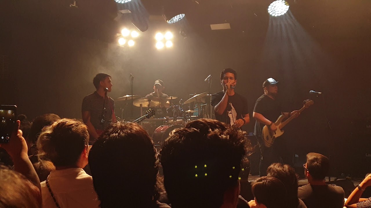 DICTA LICENSE - 3 Stars and a Sun - YouTube