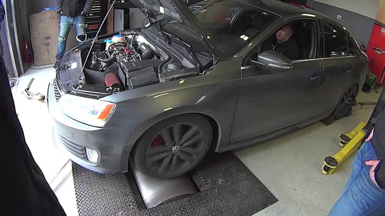 2012 VW GLI 2.0T DSG Dyno - YouTube