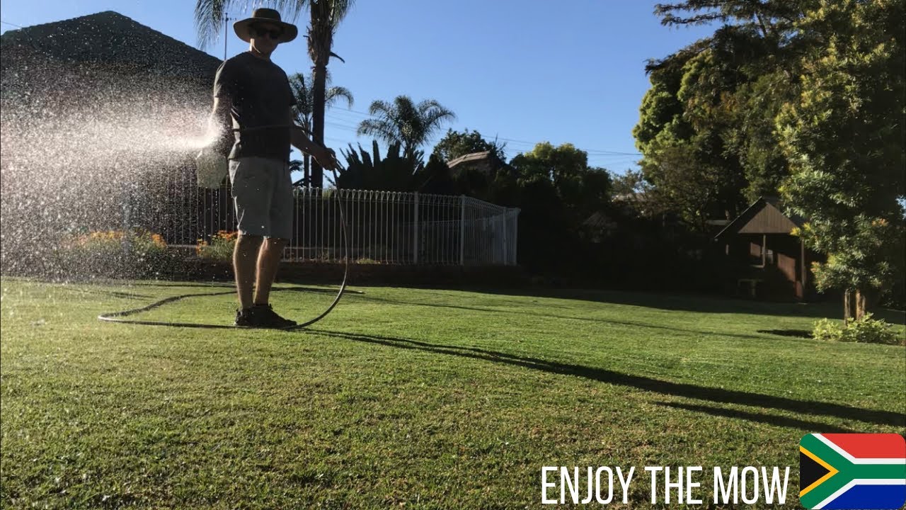 A lekker Saturday mow! - YouTube