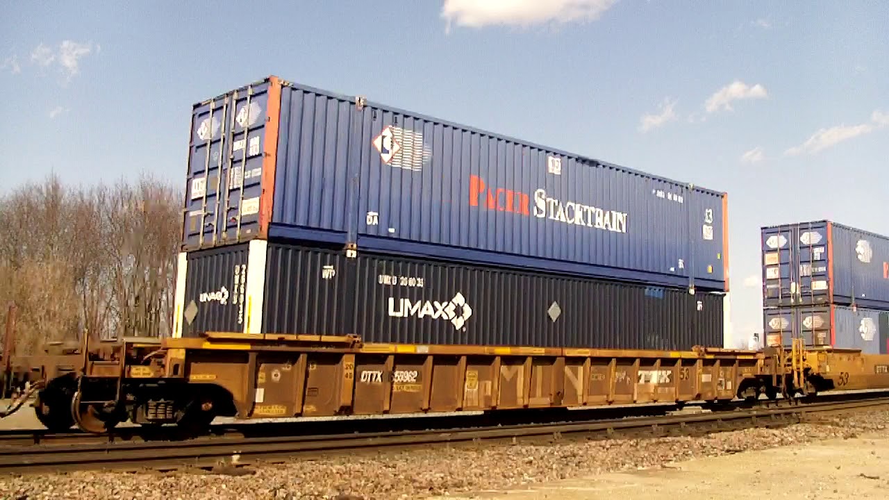 CSX Q147 @ WELLSBORO, IN 4 4 15 CSX 139 CSX 982 - YouTube