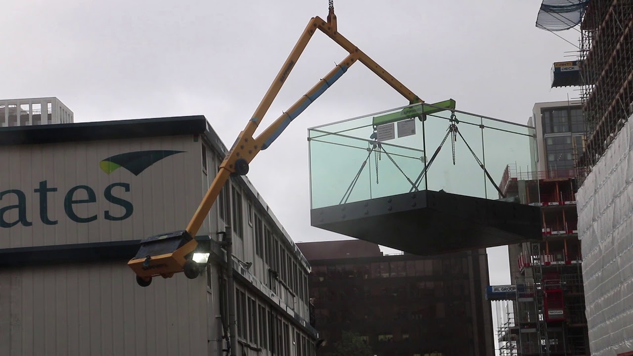 Glide On Cassette Balcony Install: 30 in a day at Wembley Alto - YouTube