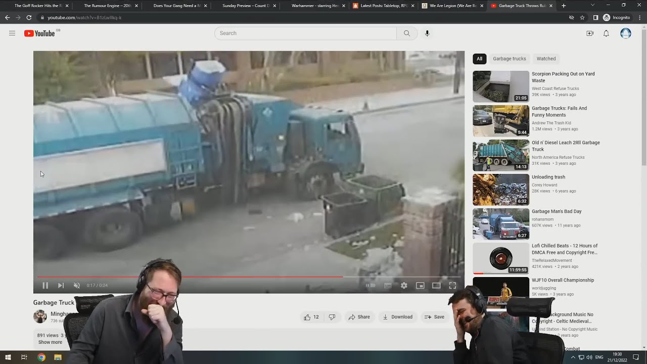 The video that always makes Tom laugh - YouTube