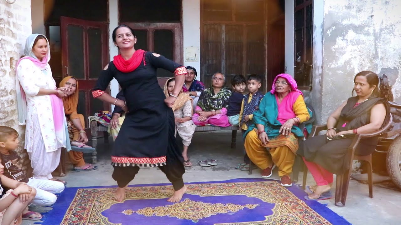 लेगी पिया नै बान्दरी ठाकै Legi Piya Ne Bandri Thaa Ke | Pinki Chaudhary ...