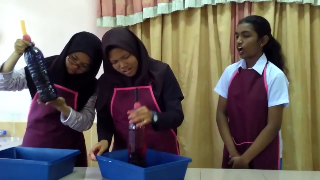 School Lab Malaysia 2017 finalist: Iskandarian Science Team - YouTube