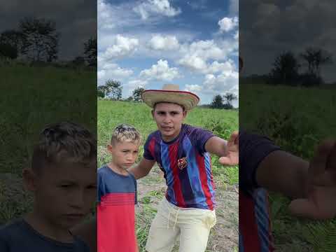 Jukinha e suas lorotas, cheirou na vara do Batista 😂🤣😅