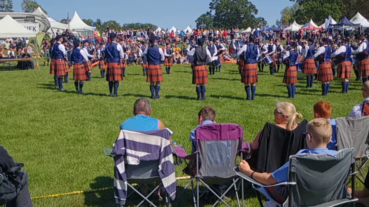 Simon Fraser University Pipe Band at Victoria Highland Games 2018 - YouTube