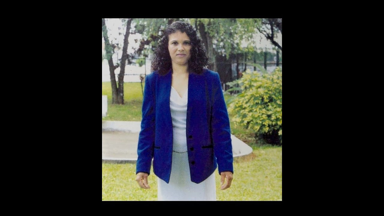 Playback LADY RODRIGUES- As pedras clamaram - YouTube