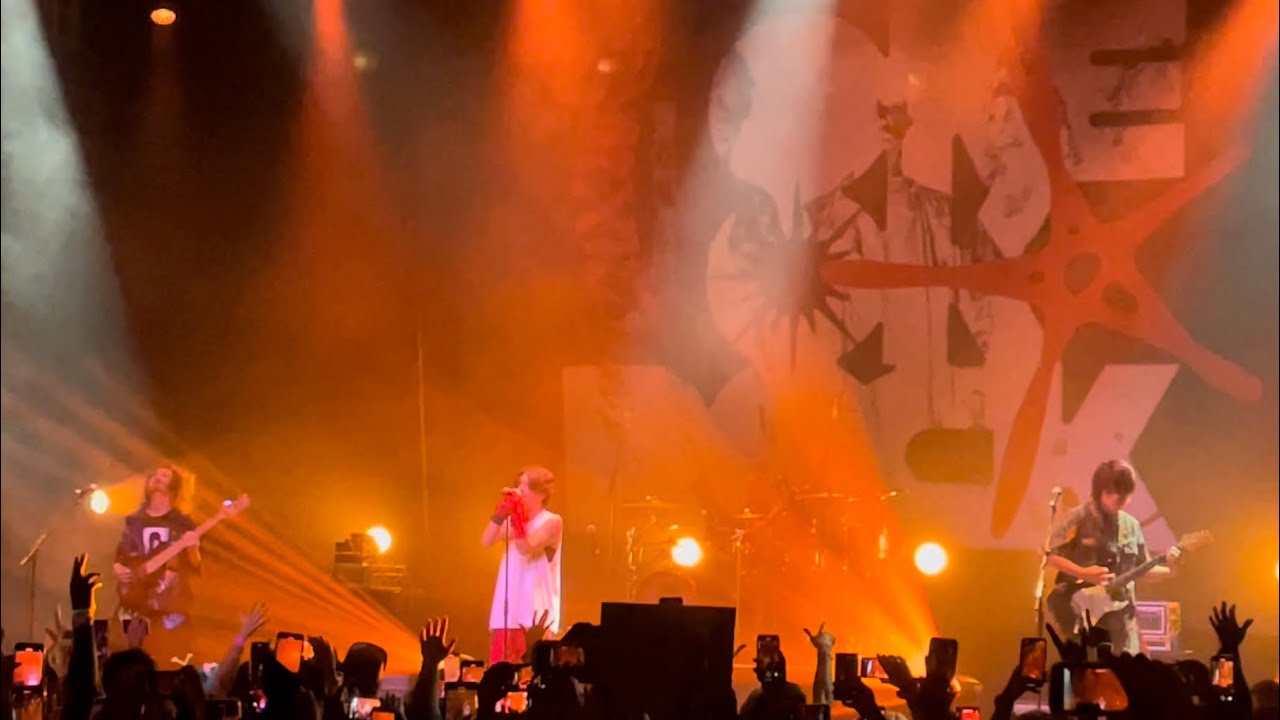 One Ok Rock - Save Yourself, Live in Orlando, FL (fan cam) - YouTube
