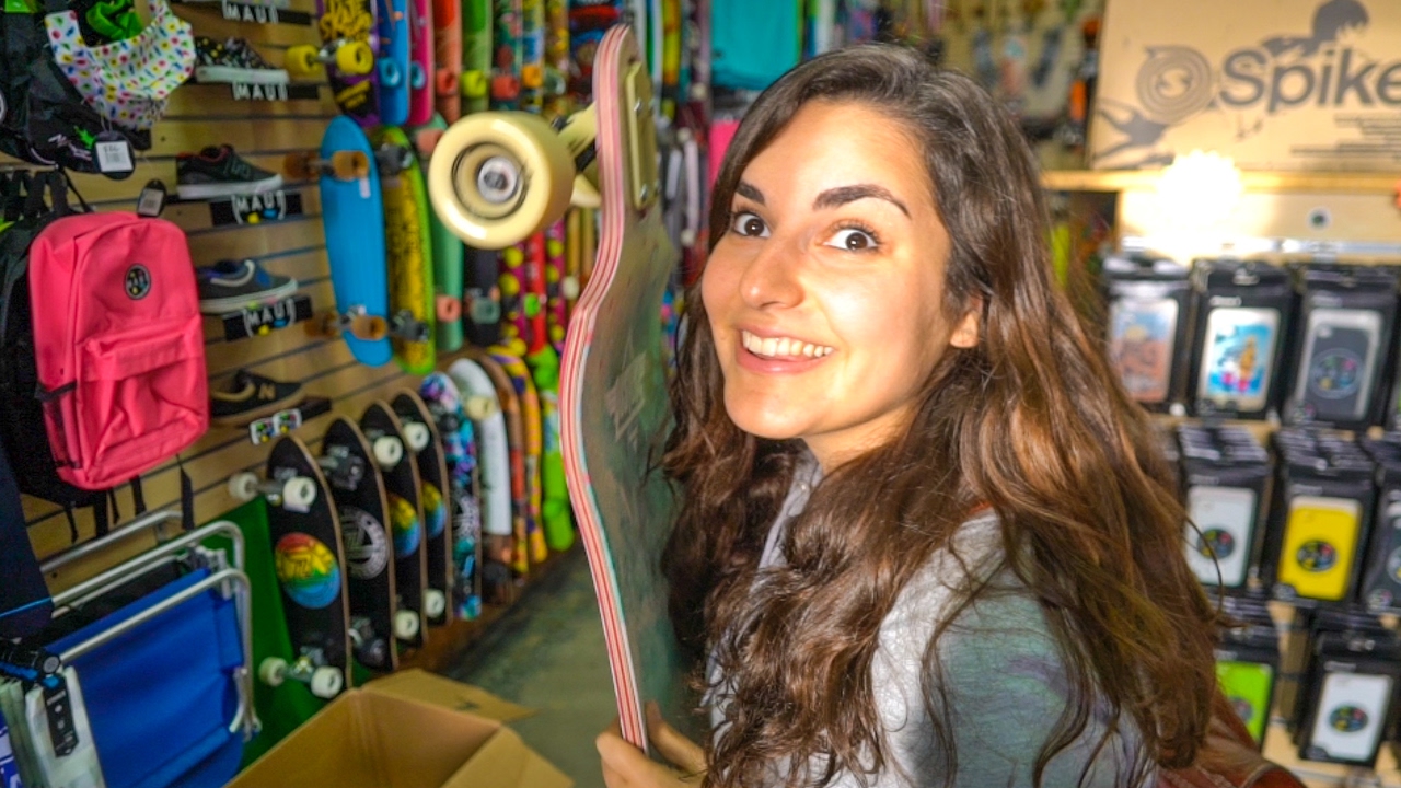 RAYA'S FIRST SKATEBOARD!