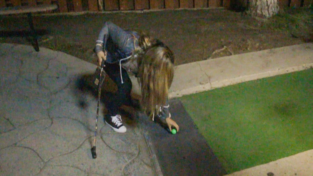Drunk Mini Golf - YouTube