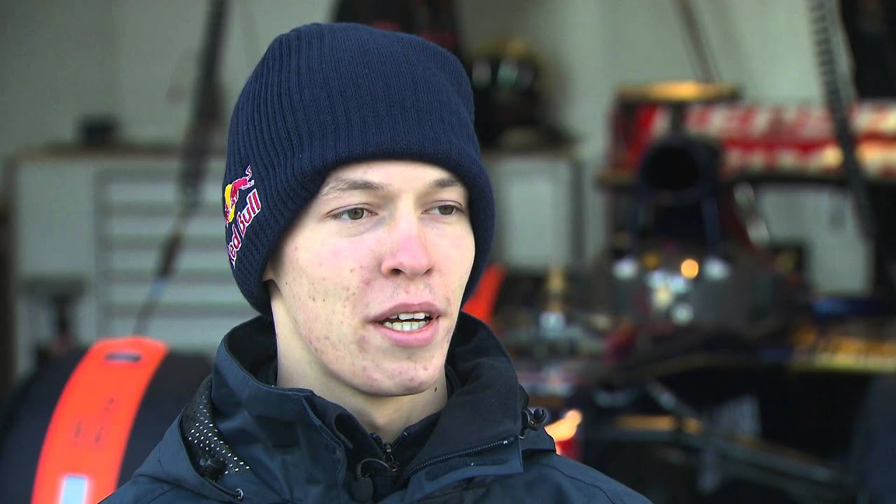 Daniil Kvyat interview - YouTube