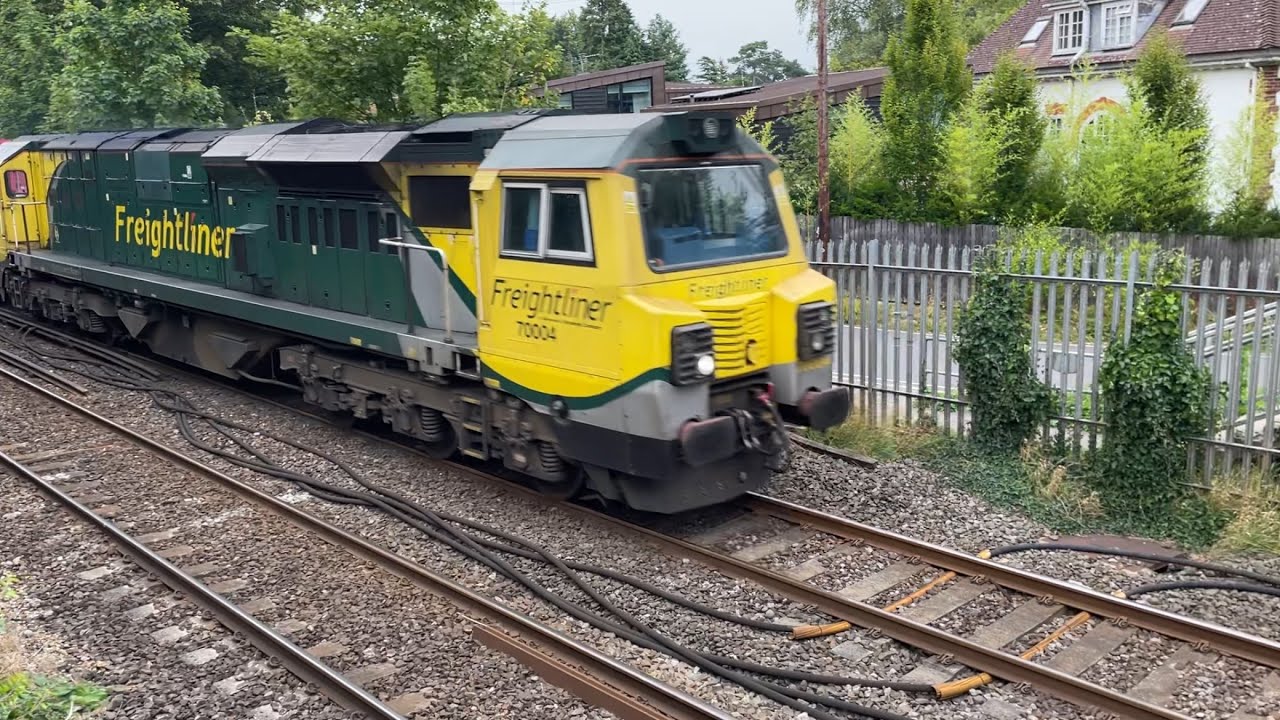 Class 70 | 70004 ‘The Coal Industry Society’ | Freightliner - YouTube