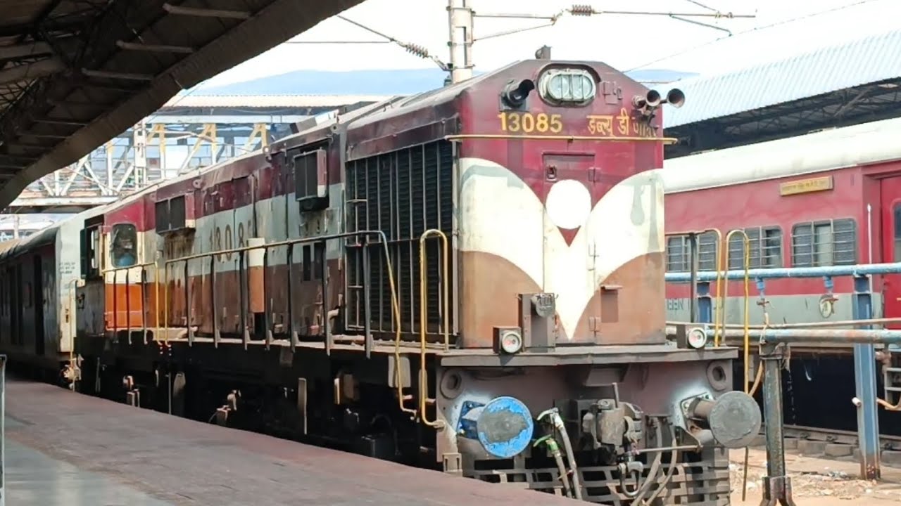 TPTY-VSKP DOUBLE DECKER EXPRESS SHUNTING AT VISAKHAPATNAM RAILWAY ...