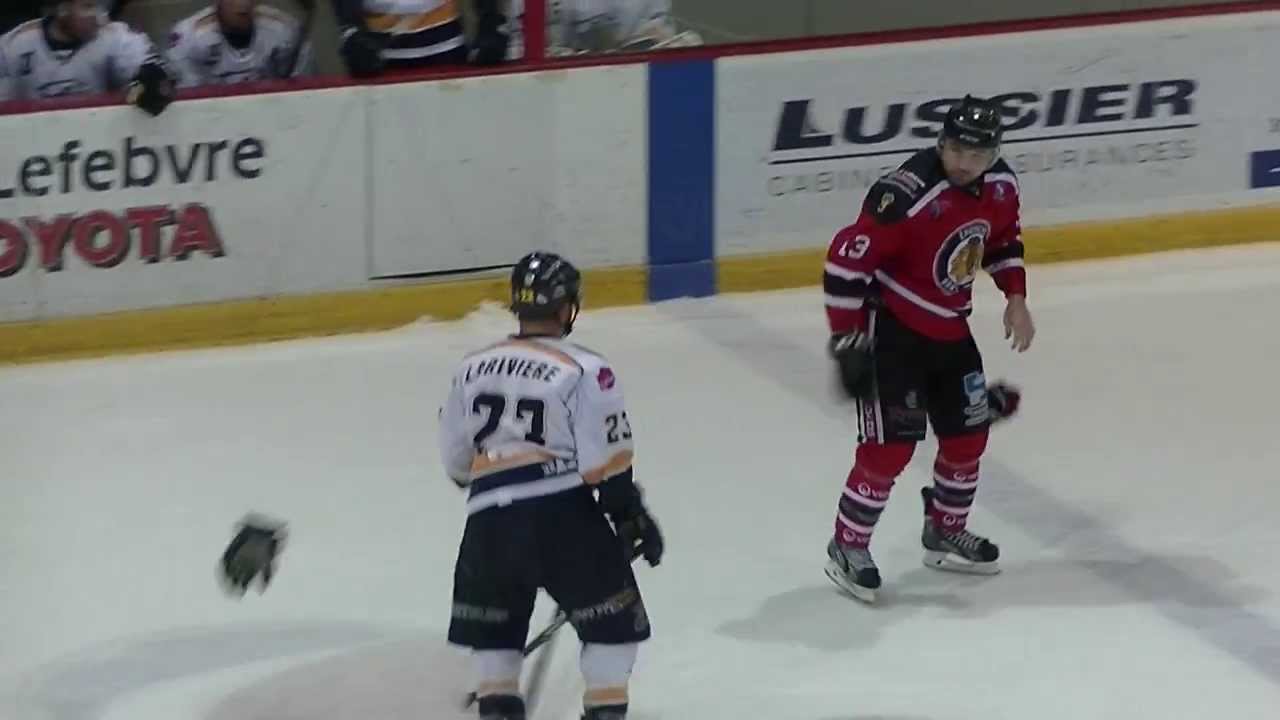 David Chicoine vs Martin Larivière - YouTube