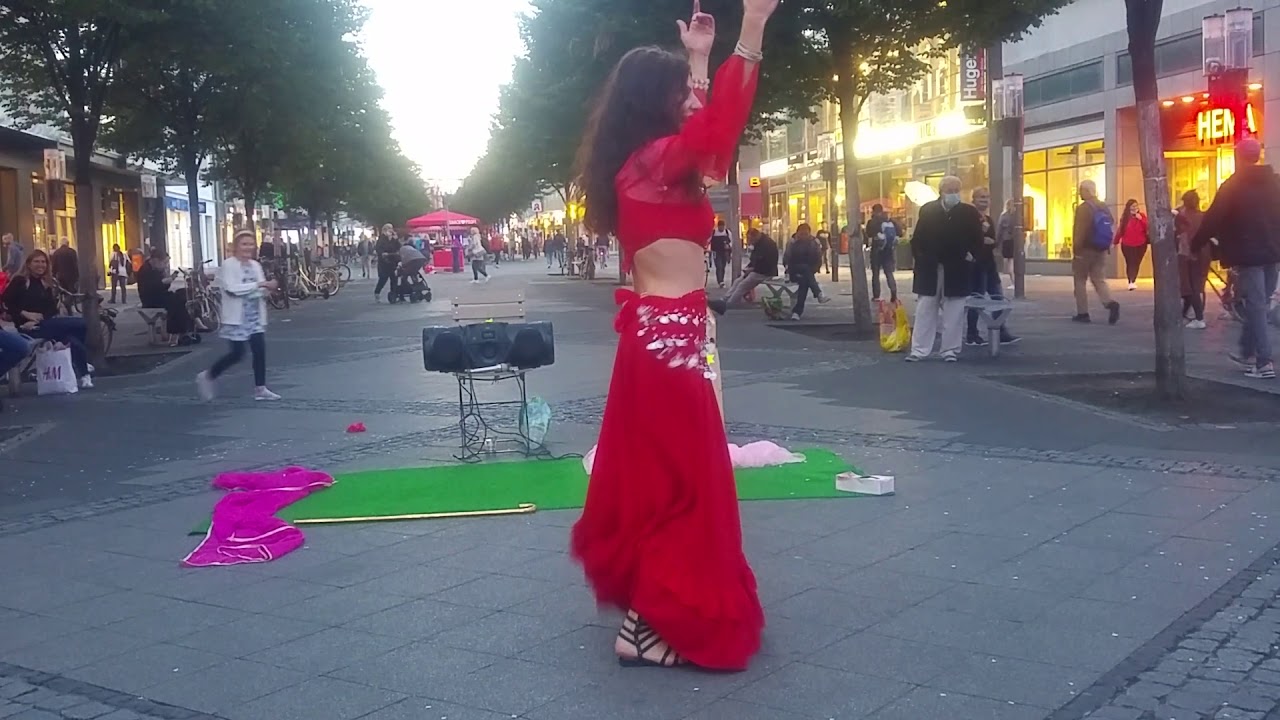 Gigi Hayat - Drum Solo Bellydance - YouTube