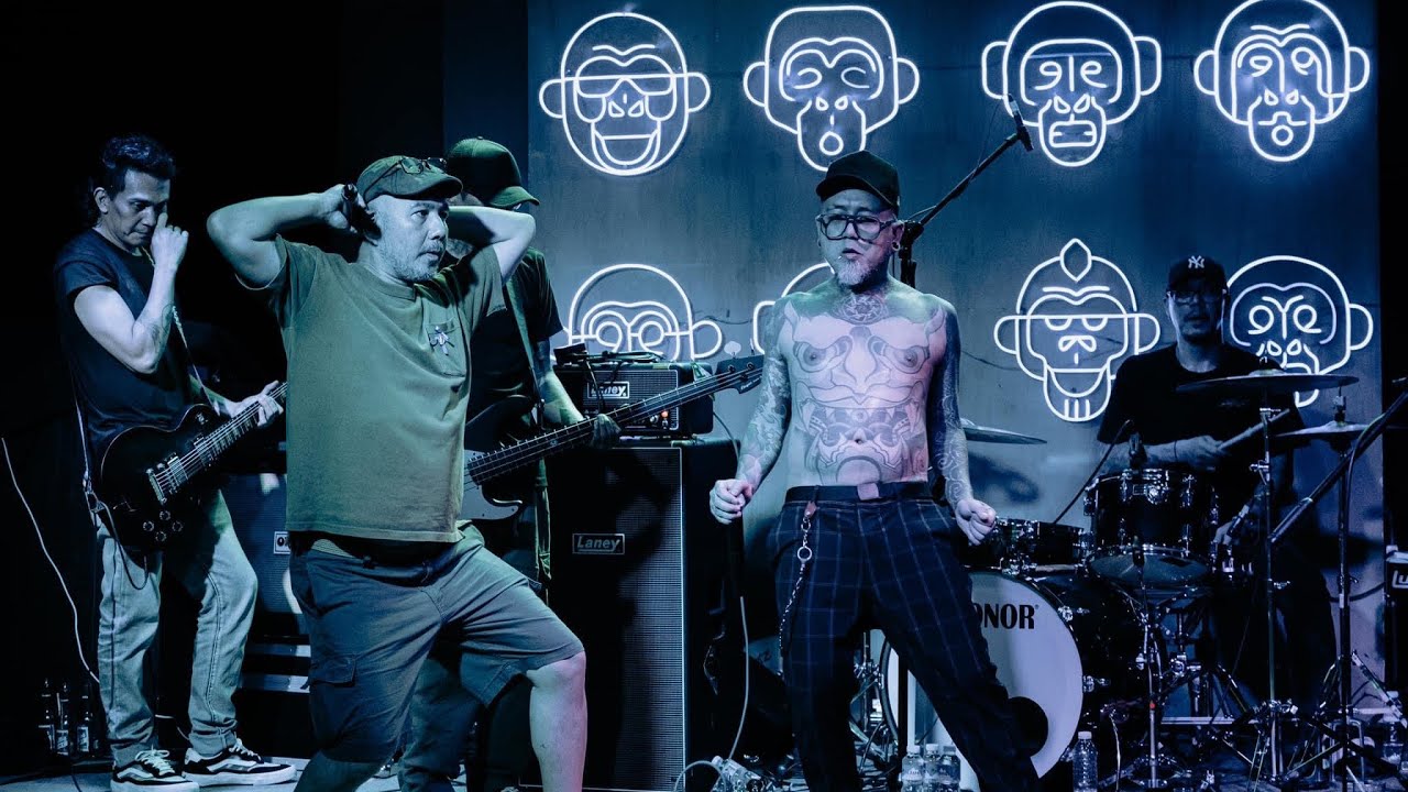 THE ORDERTAKER “KAMIKAZEE & VINCI MONTANER” LIVE @ 12 MONKEYS 10.14. ...