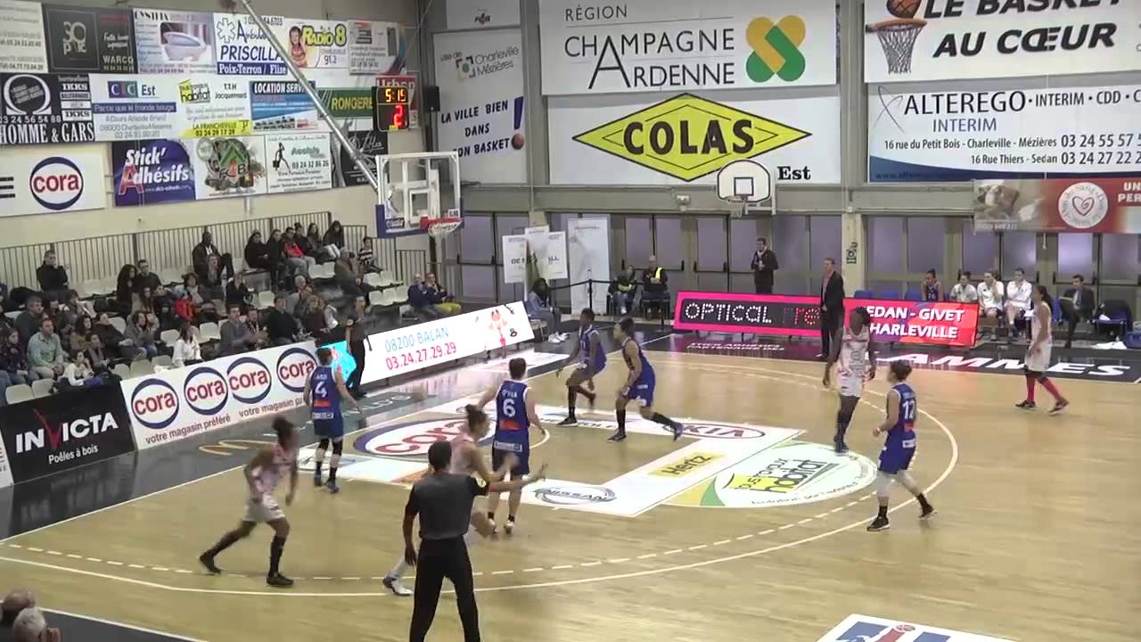 Les Flammes Carolo Basket vs Montpellier. - YouTube