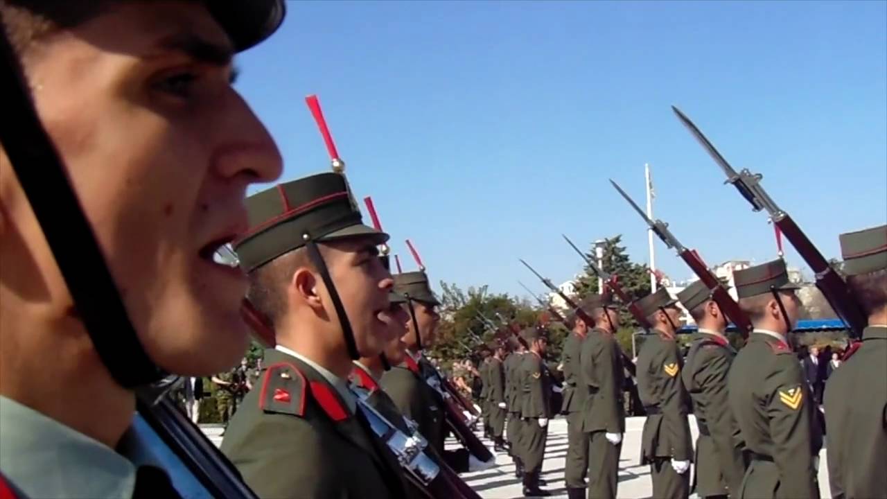 Απονομή Πολέμικων Σημαίων στη 1η Στρατιά - YouTube