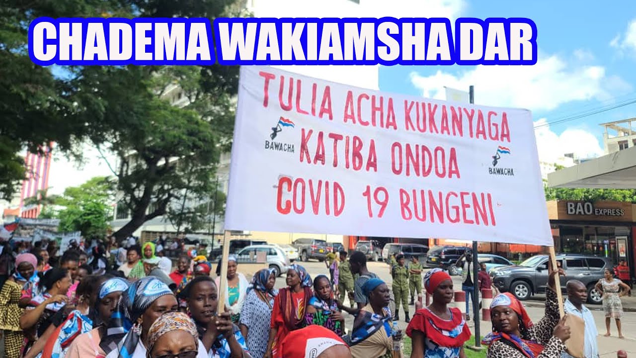 Bawacha Waandamana Ofisini Kwa Spika/Wawakataa Akina Mdee - YouTube