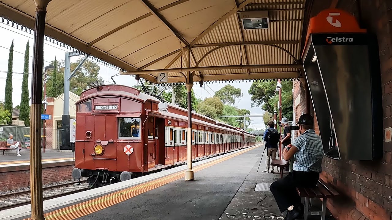 Tait shuttles on the Sandringham Line - February 2023 - YouTube