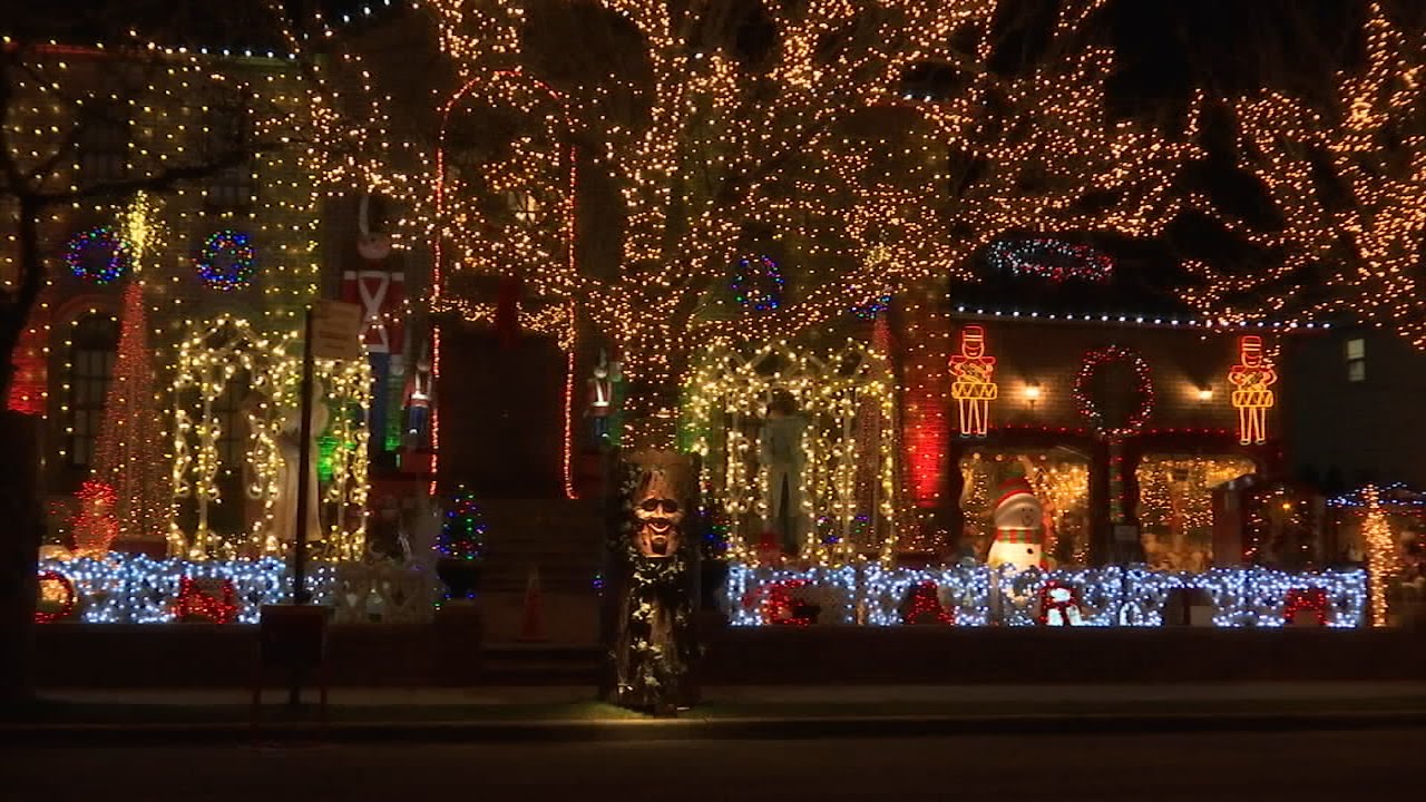 "Little North Pole" in Queens - YouTube