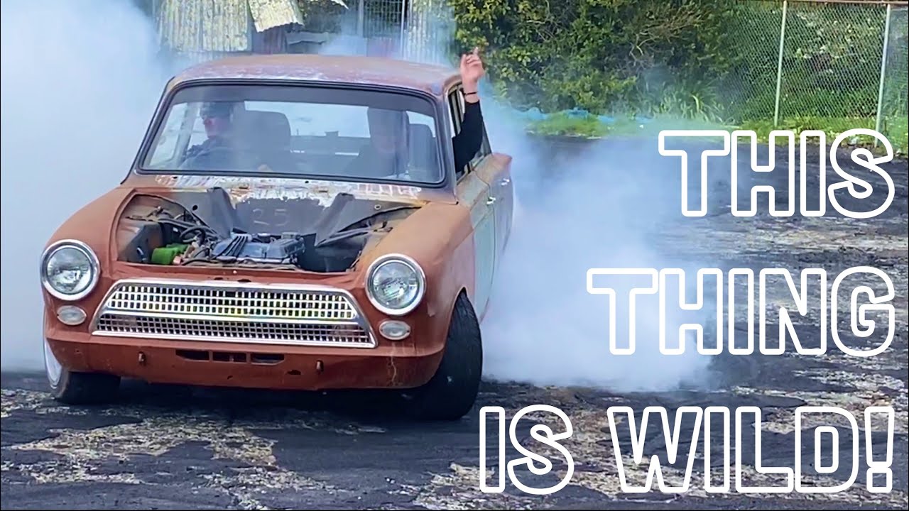 THIS THING IS WILD! - YouTube