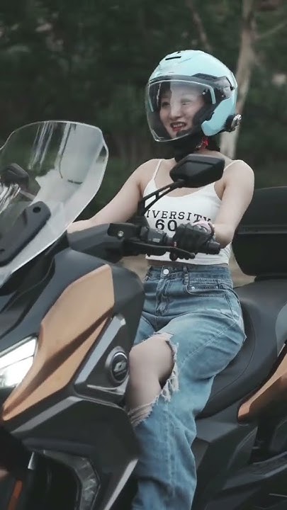 骑踏板穿什么🛵穿什么就是什么😛你的舒服你来定 ️#机车 #女骑 #qj350踏板 - YouTube