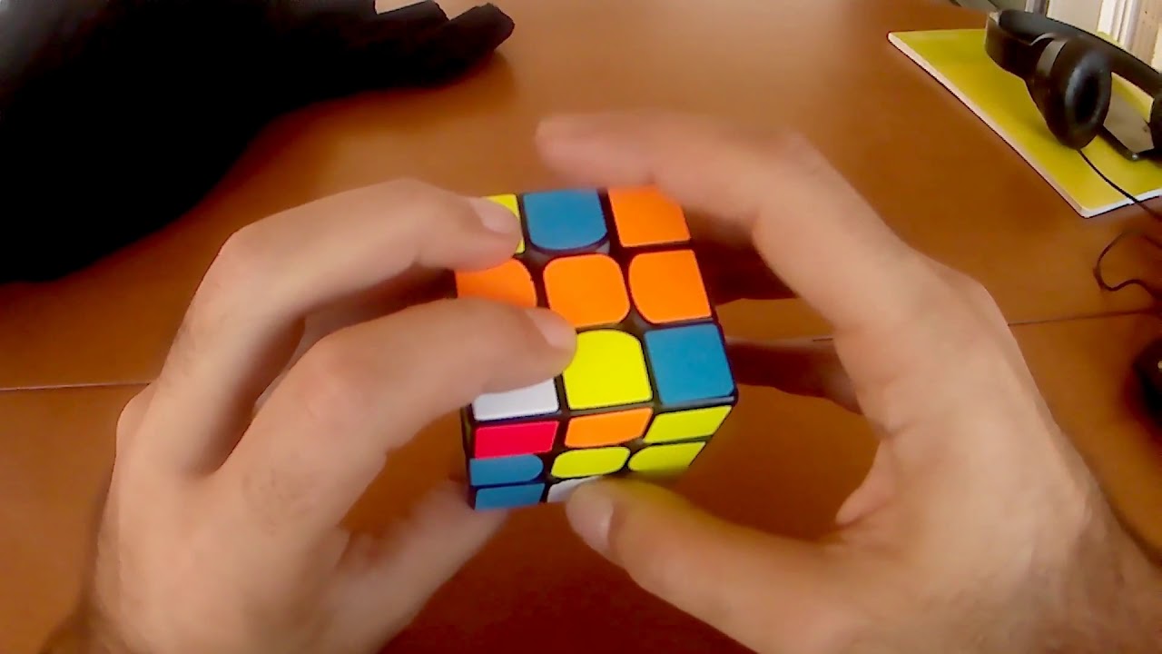 #2 APPRENEZ LE RUBIK'S CUBE AVEC ROUX - Le premier bloc en détail - YouTube