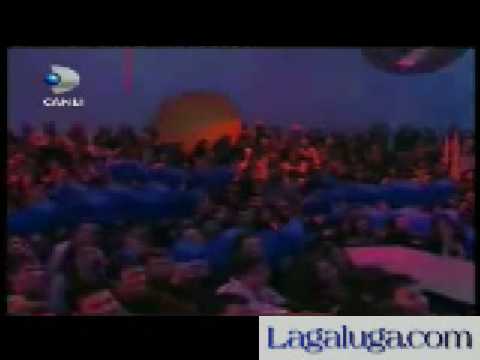 CARMEN ELECTRA IN TURKEY ISTANBUL ON BEYAZ SHOW (VALENTINE'S DAY) [14.02.2009]