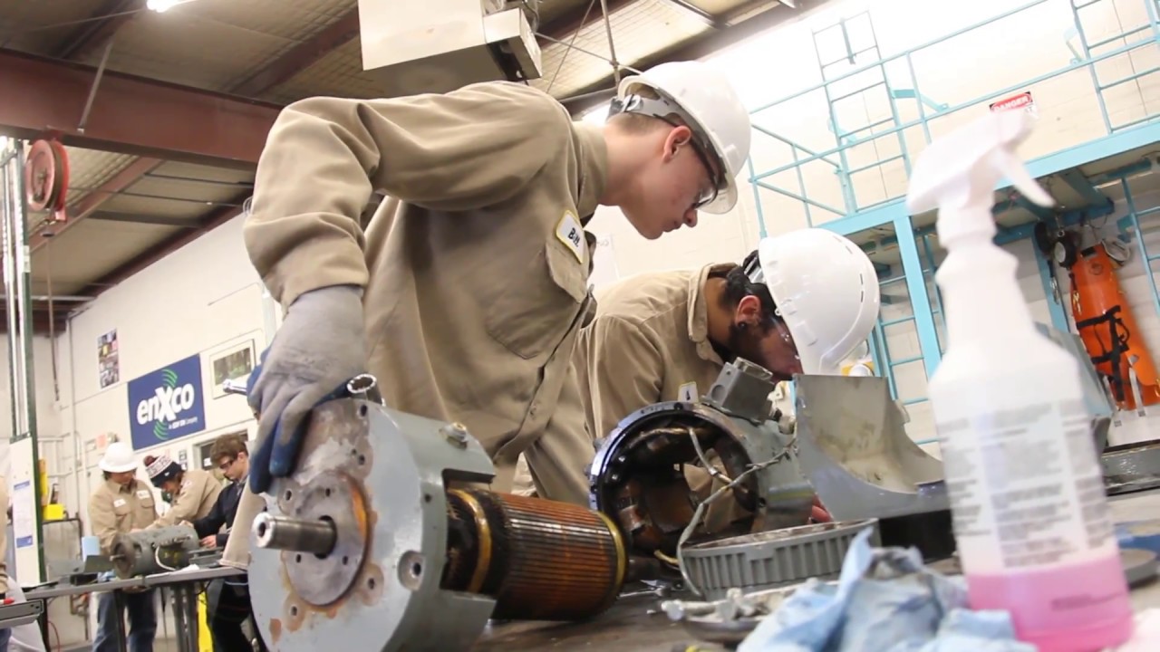 Northeastern Wind Technology Program - YouTube
