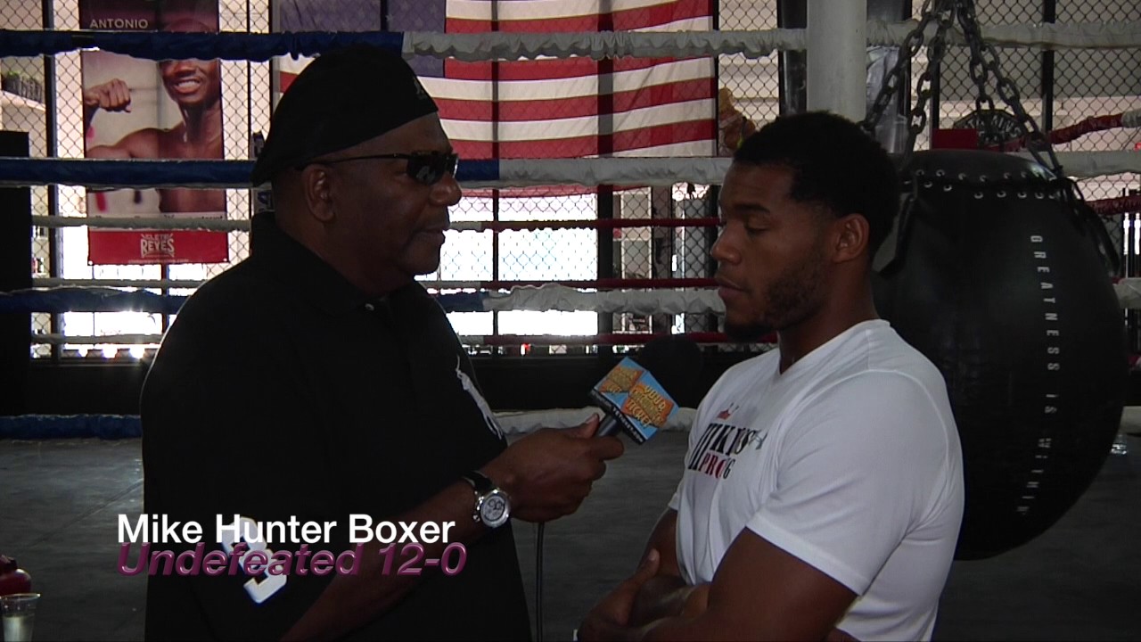 Cruiserweight Boxer Mike "The Bounty Hunter" Hunter Interview - YouTube