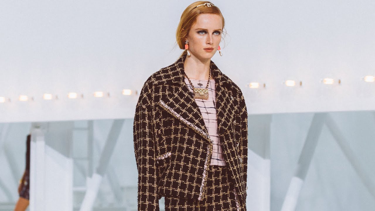 CHANEL Spring Summer 2021 - YouTube