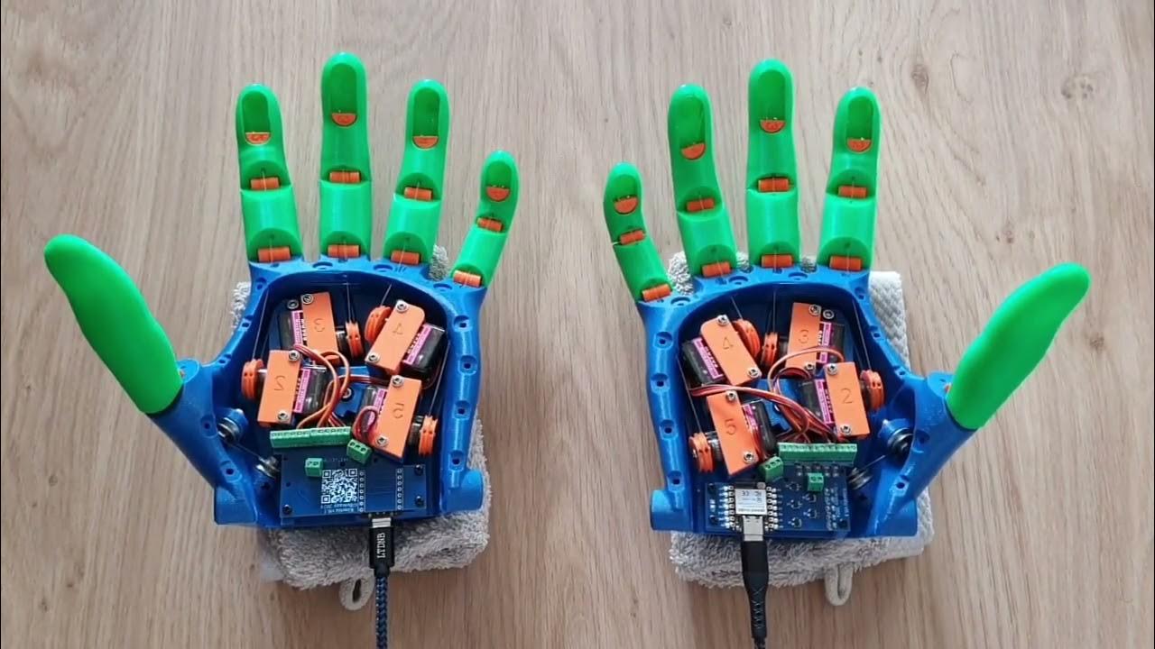 Motorized 3D printed hands, with 5 servos and 1 esp32 - YouTube