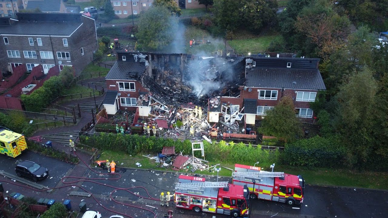 Major Explosion Rocks Newcastle Neighbourhood - YouTube