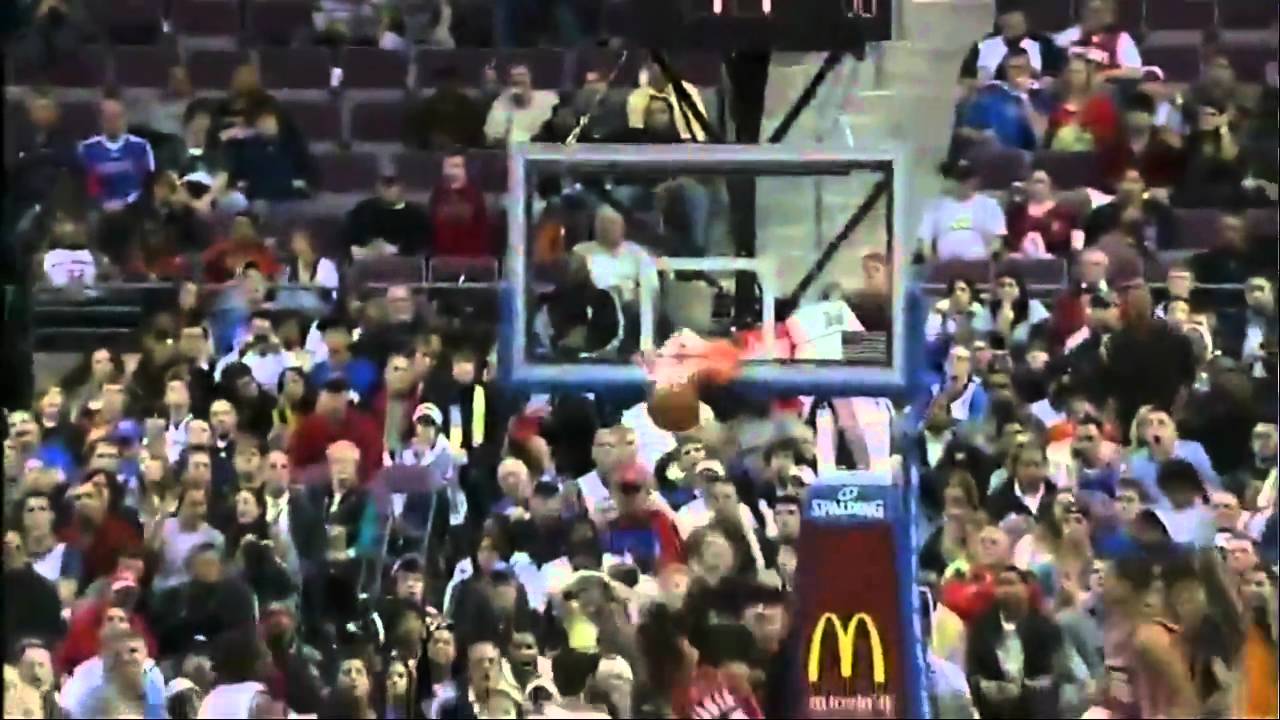LeBron James Dunk from Foul Line - YouTube