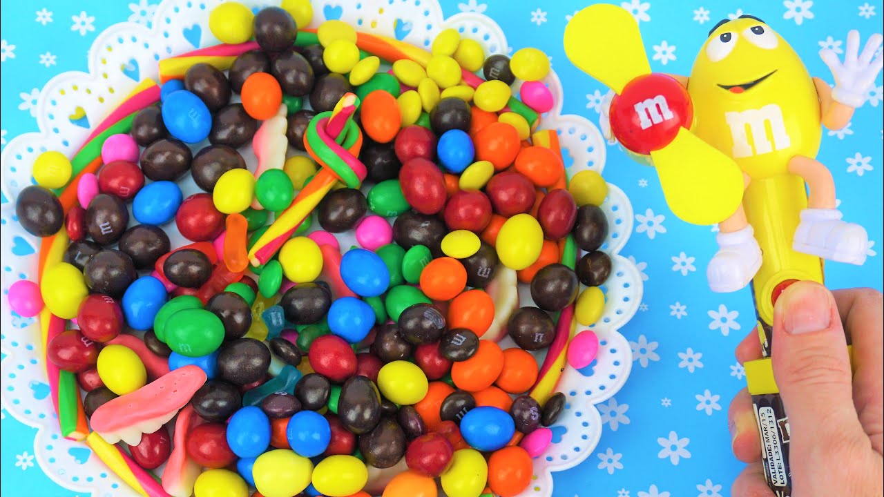 Full of M&M's - Nursery Rhymes with Johny Johny Yes Papa Baby Song ...